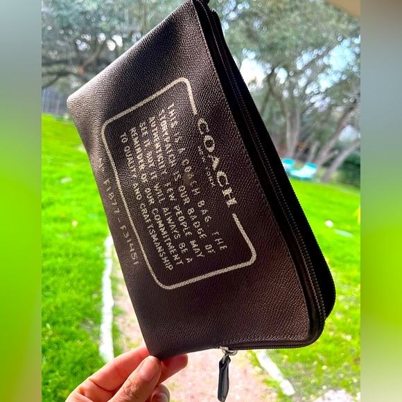 Coach | Bags | 32 Coach Storypatch Pouch Leather Clutchpouch Great For ...